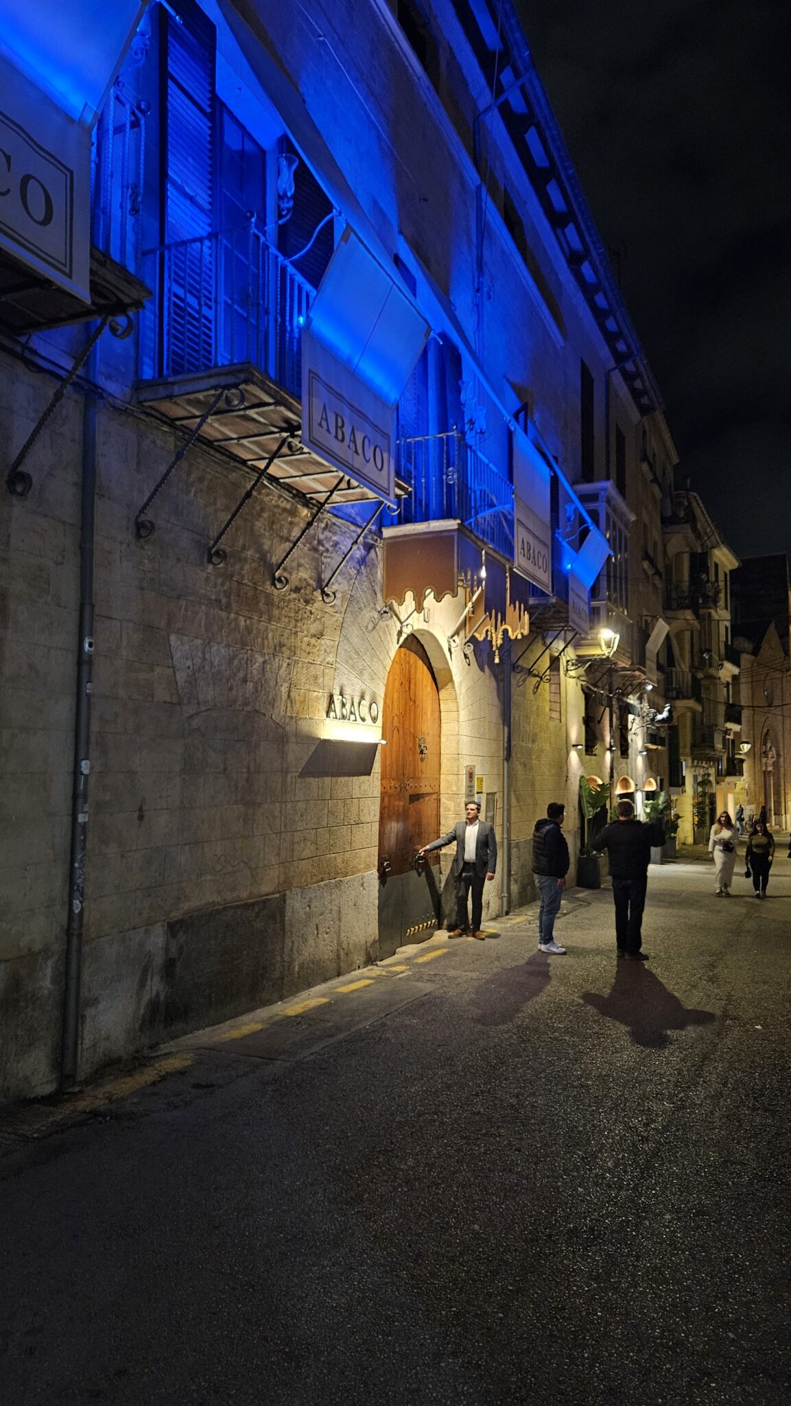 Bar Ábaco in Palma de Mallorca – An Experience Like No Other - Mallorca ...